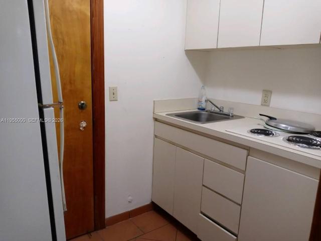 1 BR, 1 BA Apartment 3127 Coral Way, Miami, FL 33145
