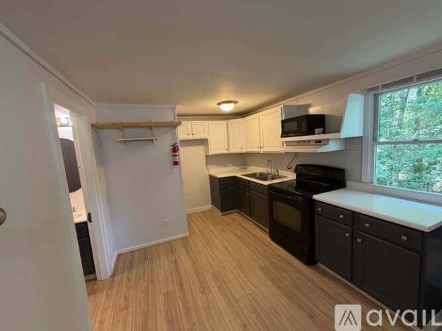 1 BR, 1 BA Apartment 312 Washington Street, Unit A, Rochester, NH 03839