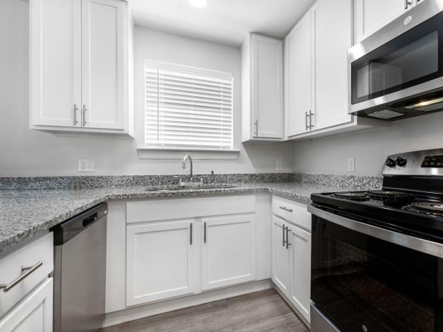 1 BR, 1 BA Apartment 312 Live Oak Street Unit 07, Metairie, LA 70005