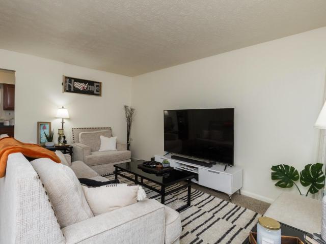1 BR, 1 BA Apartment 3130 Middle Rd Unit 221, Jeffersonville, IN 47130