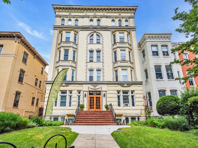 1 BR, 1 BA Apartment 314 East Capitol Street Northeast Unit 104, Washington, DC 20003