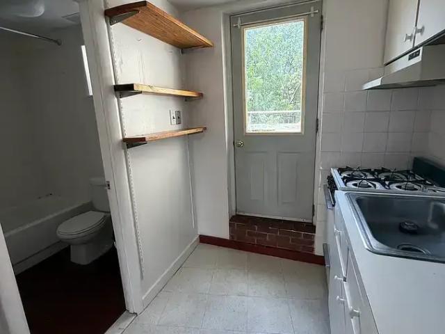1 BR, 1 BA Apartment 315 South Street, Philadelphia, PA 19147