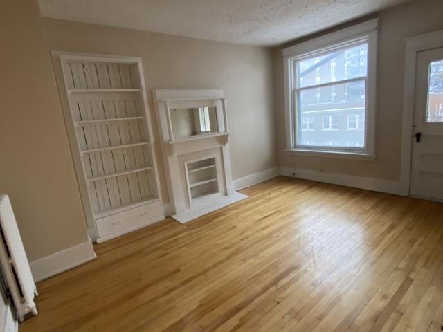 1 BR, 1 BA Apartment 318 Cooper St, Ottawa, ON K2P 0G7