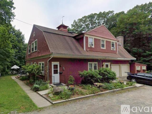 1 BR, 1 BA Apartment 31 Highland Ave, Unit H5, Sharon, MA 02067