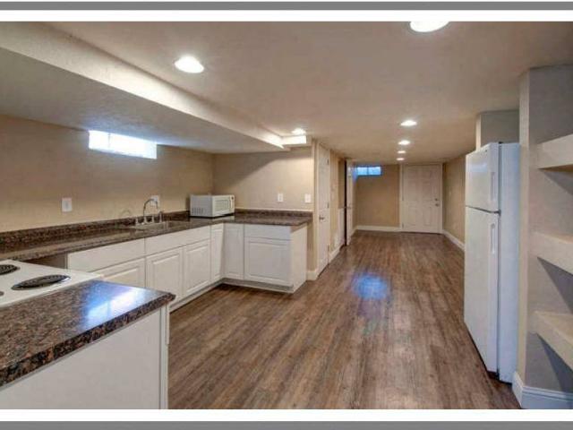 1 BR, 1 BA Apartment 3211 Glencoe Street Unit 3209, Denver, CO 80207