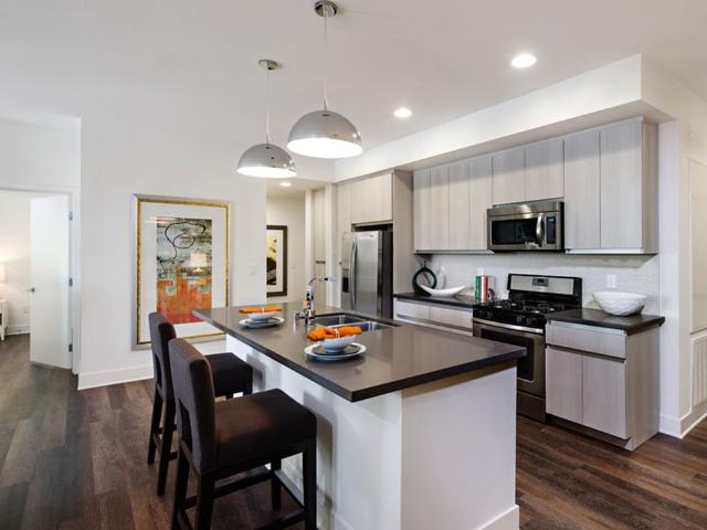 1 BR, 1 BA Apartment 321 North Orange Street Unit 206, Glendale, CA 91203