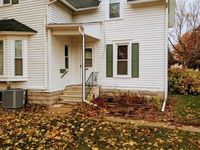 1 BR, 1 BA Apartment 327 E 7th St, Unit Lower, Blue Earth, MN 56013