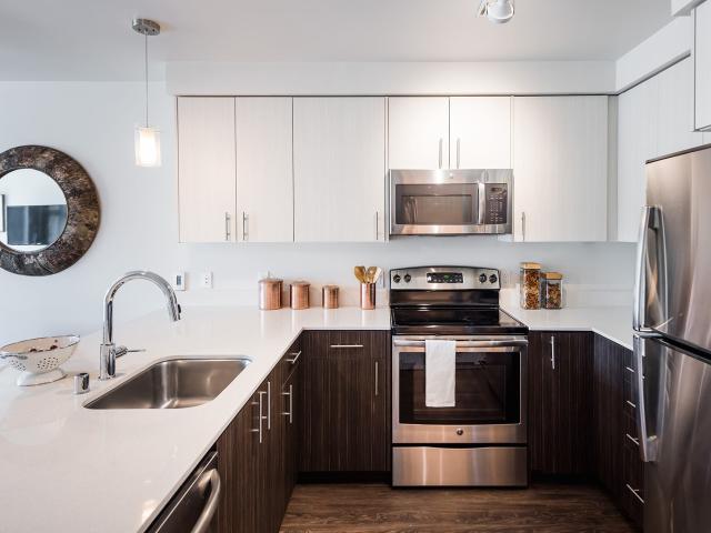 1 BR, 1 BA Apartment 324 Central Way Unit 406, Kirkland, WA 98033