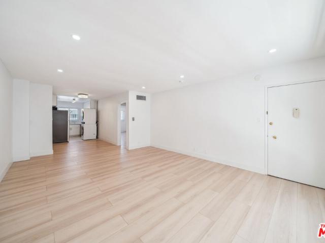 1 BR, 1 BA Apartment 326 South Serrano Avenue, Los Angeles, CA 90020