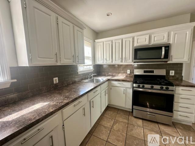 1 BR, 1 BA Apartment 32 Gilmore St, Unit 101, Providence, RI 02907