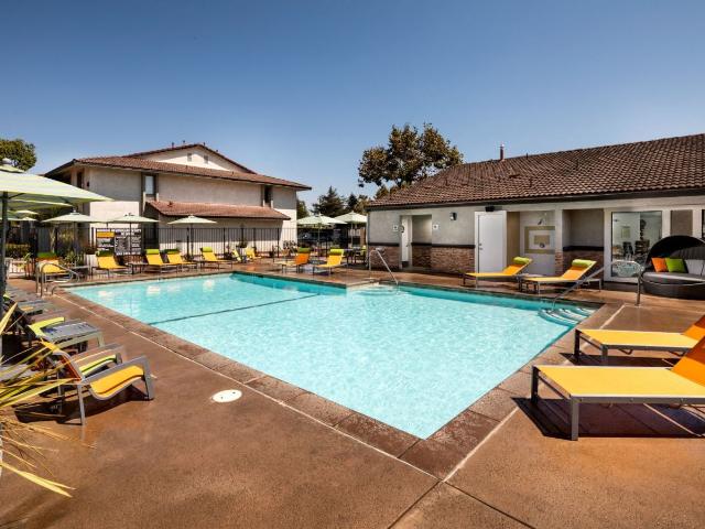 1 BR, 1 BA Apartment 333 E Enos Dr Unit 289, Santa Maria, CA 93454
