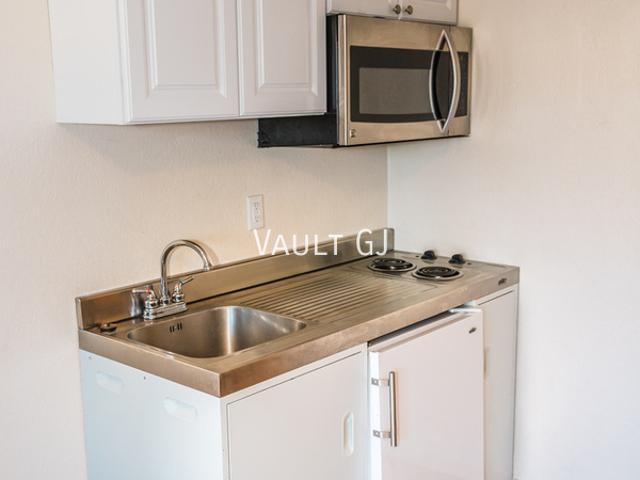 1 BR, 1 BA Apartment 333 North Ave Grand Junction, CO 81501