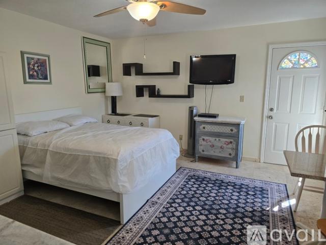 1 BR, 1 BA Apartment 3300 Southeast 5th Street, Unit Studio, Pompano Beach, FL 33062