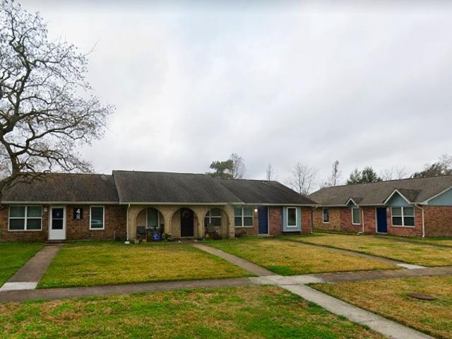 1 BR, 1 BA Apartment 3301 Royal Street, Baytown, TX 77521