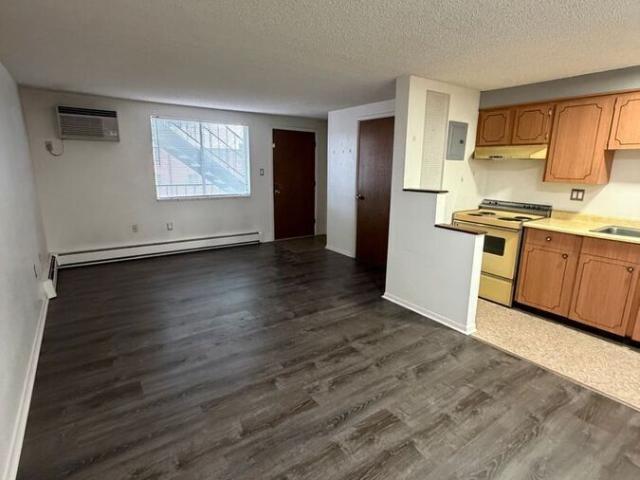 1 BR, 1 BA Apartment 3305 S Clarkson St, Englewood, CO 80113