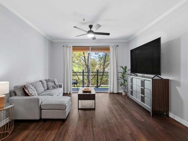 1 BR, 1 BA Apartment 330 Las Colinas Blvd, Irving, TX 75039