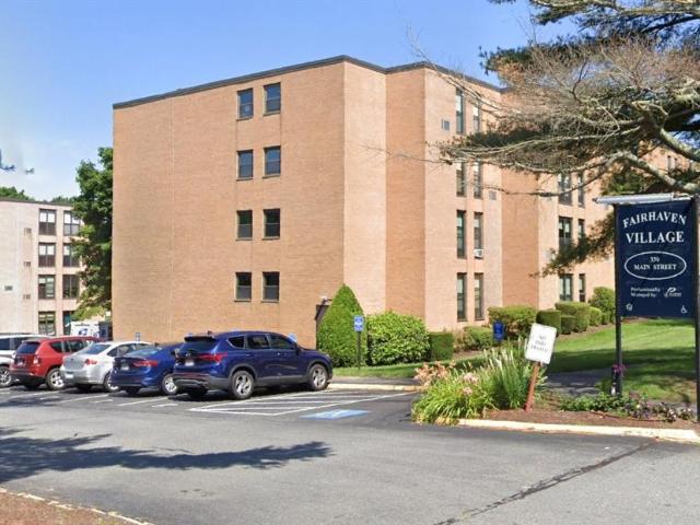 1 BR, 1 BA Apartment 330 Main Street, Fairhaven, MA 02719