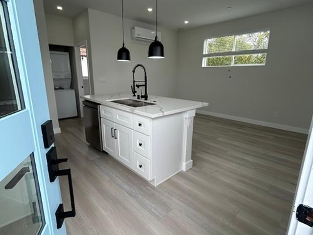 1 BR, 1 BA Apartment 3330 B St, Unit 3330, San Diego, CA 92102