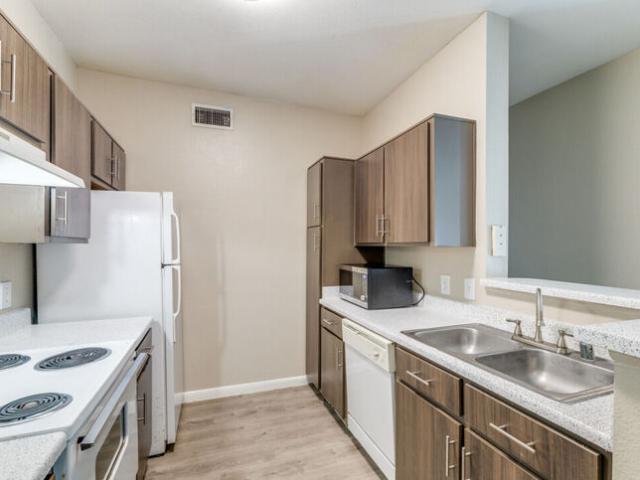 1 BR, 1 BA Apartment 3333 Turtle Creek Dr Unit 0512, Port Arthur, TX 77642