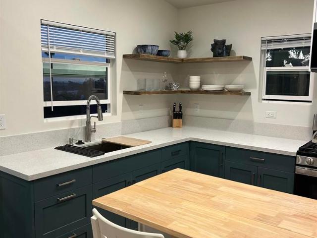 1 BR, 1 BA Apartment 337 2 South Barnwell Street, Oceanside, CA 92054