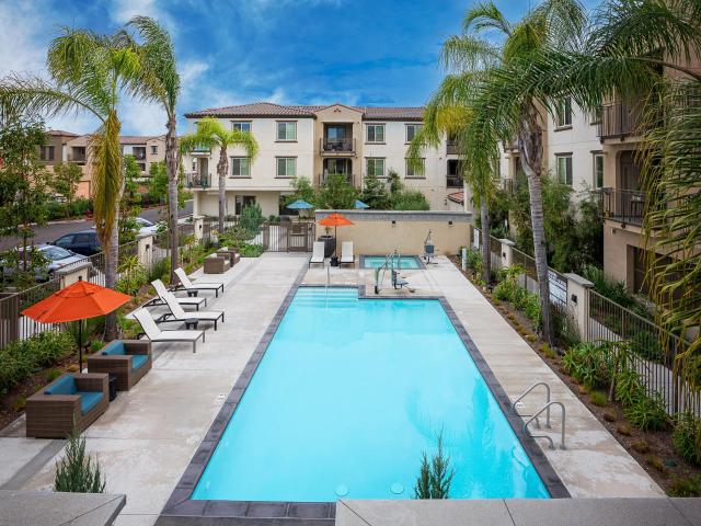1 BR, 1 BA Apartment 3342 West Cerritos Avenue Unit 350, Los Alamitos, CA 90720