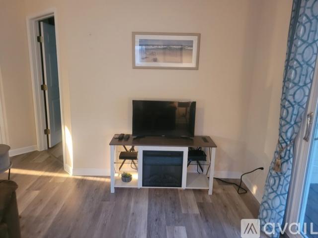 1 BR, 1 BA Apartment 3350 Club Villas Drive, Unit 2006, Southport, NC 28461