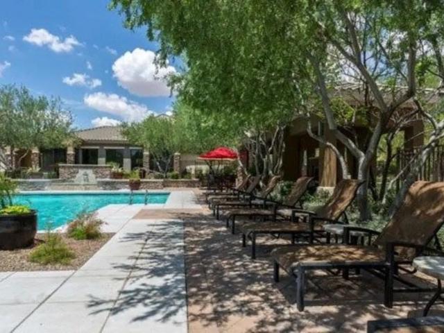 1 BR, 1 BA Apartment 33600 N 27th Dr Unit 1037, Phoenix, AZ 85085