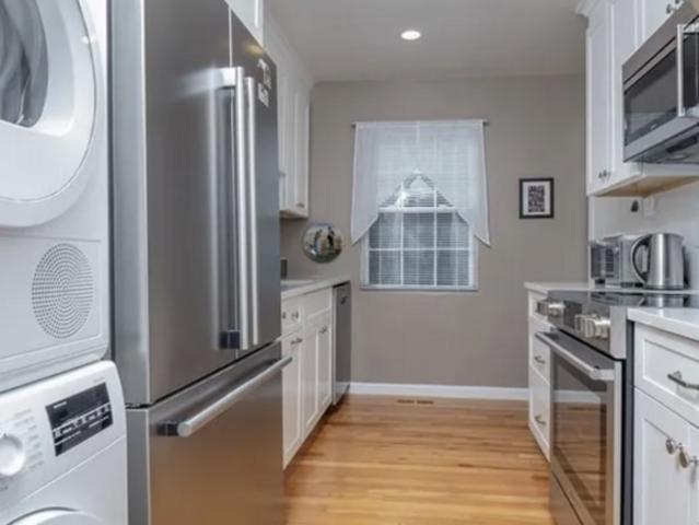 1 BR, 1 BA Apartment 33 Village Walk, Unit 33, Wilton, CT 06897