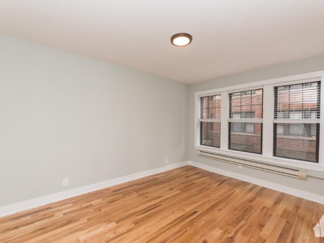1 BR, 1 BA Apartment 4407 North Wolcott Avenue, Chicago, IL 60640