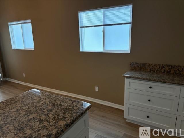 1 BR, 1 BA Apartment 4425 Ventura Canyon Ave, Unit 100, Sherman Oaks, CA 91423