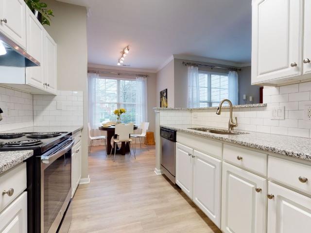 1 BR, 1 BA Apartment 442 Jefferson Town Rd. Unit 305, Raleigh, NC 27606