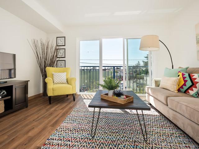 1 BR, 1 BA Apartment 4433 42nd Avenue SW Unit 111L, Seattle, WA 98116