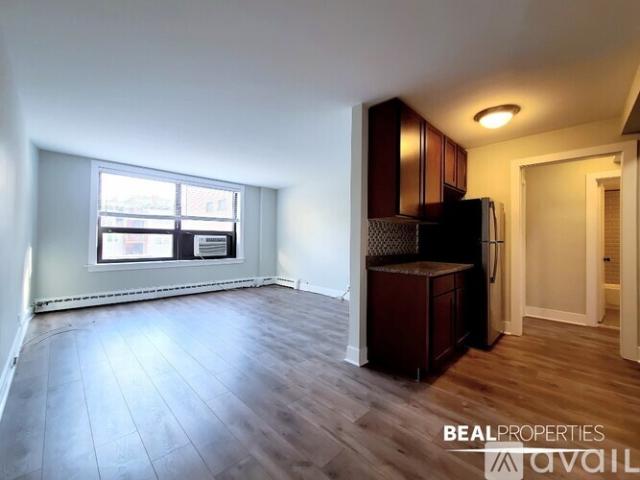 1 BR, 1 BA Apartment 445 W Wellington Ave, Unit 3C, Chicago, IL 60657