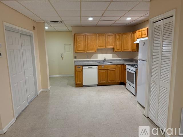 1 BR, 1 BA Apartment 446 Broadway, Unit 3, Camden, NJ 08103