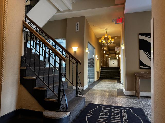 1 BR, 1 BA Apartment 4497 Pershing Avenue Unit 211, Saint Louis, MO 63108
