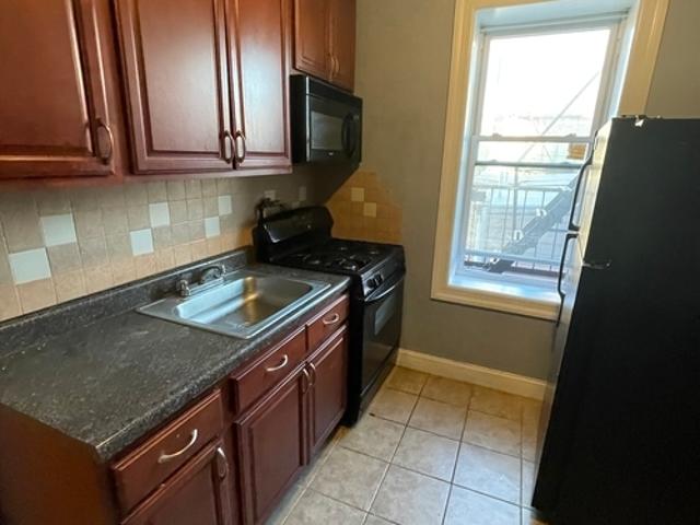 1 BR, 1 BA Apartment 4521 Cottage Pl, Unit C2, Union City, NJ 07087