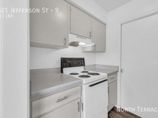 1 BR, 1 BA Apartment 4526 Jefferson St, Kansas City, MO 64111