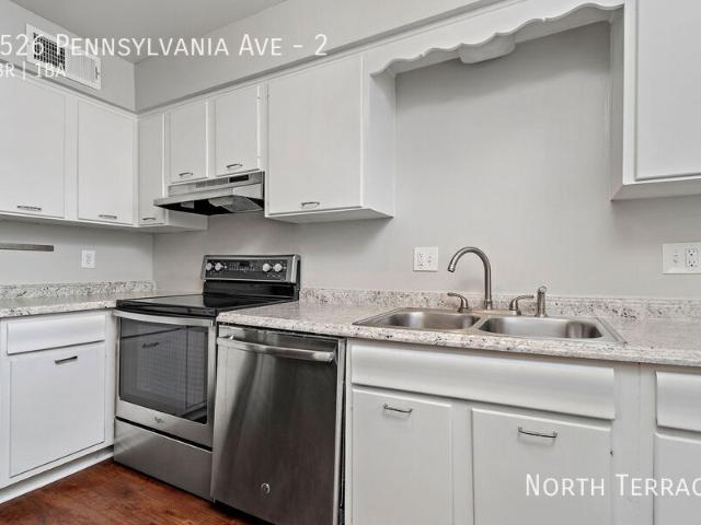 1 BR, 1 BA Apartment 4526 Pennsylvania Ave, Kansas City, MO 64111