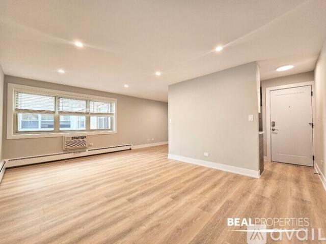 1 BR, 1 BA Apartment 452 W Oakdale Ave, Unit 1 bed, Chicago, IL 60657
