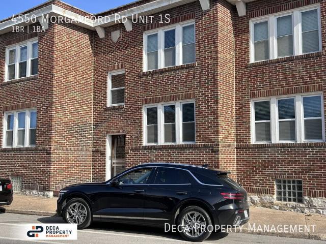 1 BR, 1 BA Apartment 4550 Morganford Rd Unit 1S, Saint Louis, MO 63116