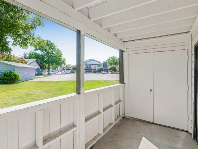 1 BR, 1 BA Apartment 4600 West Pioneer Drive, Irving, TX 75061