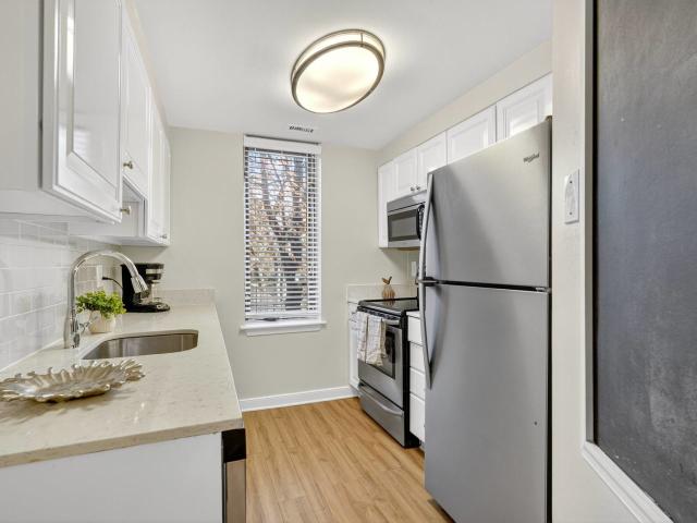 1 BR, 1 BA Apartment 4601 Connecticut Avenue Unit 909, Washington, DC 20008