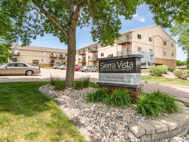 1 BR, 1 BA Apartment 4700 South Baha Avenue Unit 22, Sioux Falls, SD 57106