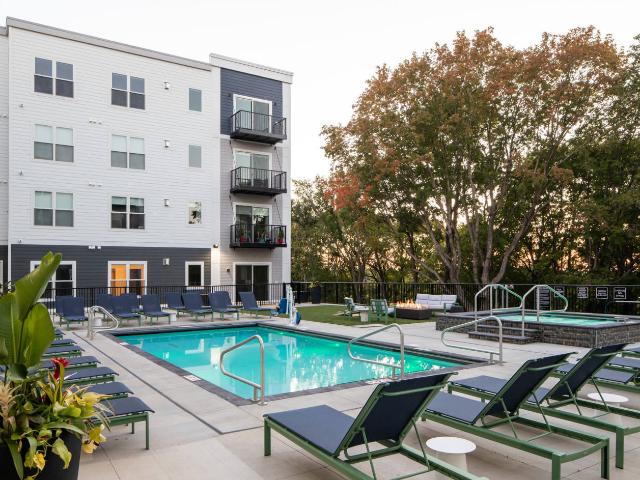 1 BR, 1 BA Apartment 4701 Kings Point Road Unit 139, Mound, MN 55364