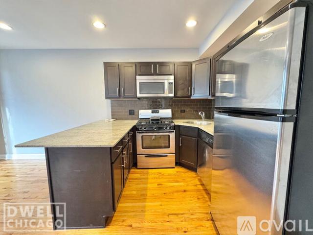 1 BR, 1 BA Apartment 4759 N Maplewood Ave, Unit 305, Chicago, IL 60625