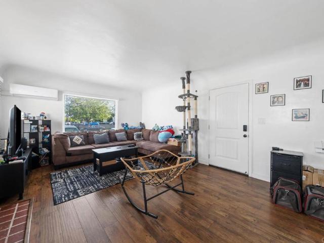 1 BR, 1 BA Apartment 4766 College Avenue, San Diego, CA 92115