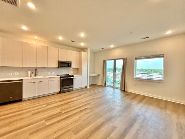 1 BR, 1 BA Apartment 4802 South Congress Ave, Austin, TX 78745