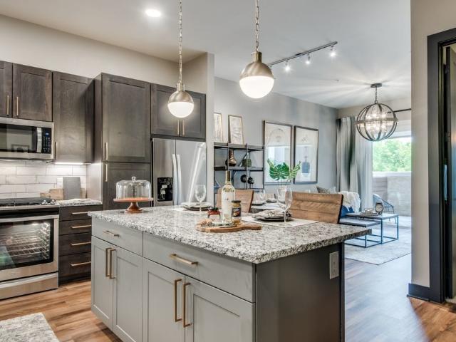 1 BR, 1 BA Apartment 4805 Mckinney Ave, Dallas, TX 75205