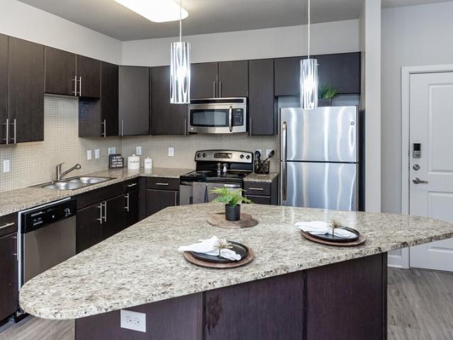 1 BR, 1 BA Apartment 4806 Keller Springs Rd, Addison, TX 75001