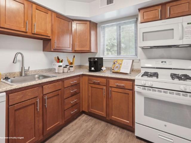 1 BR, 1 BA Apartment 4808 Hamilton Ave 2D Unit 001D, Baltimore, MD 21206